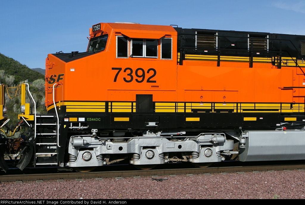 BNSF 7392